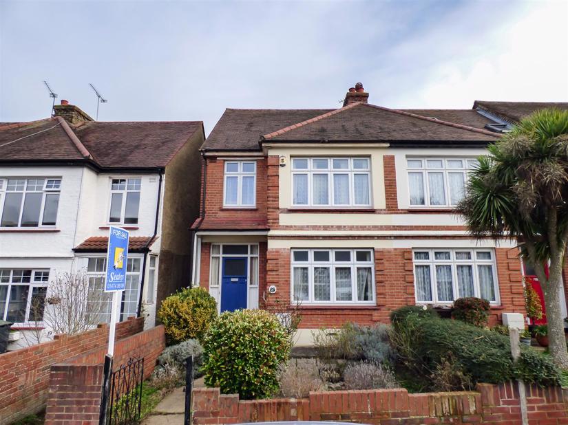 Gatwick Road, Gravesend, Kent - Sealeys Estate Agents Limited t/a ...